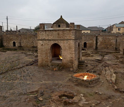 Fire Temple of Baku | RitiRiwaz