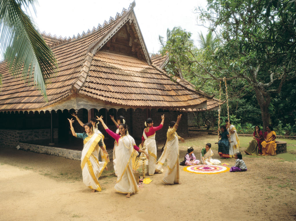 Onam – Festival and Carnival of Kerala | RitiRiwaz