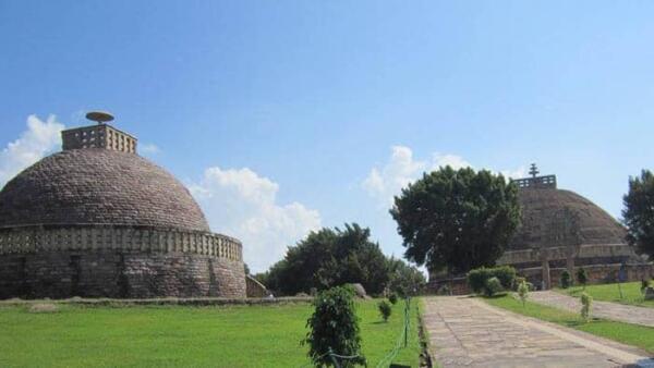 Sanchi Stupa – Oldest Buddhist Stone Structure | RitiRiwaz