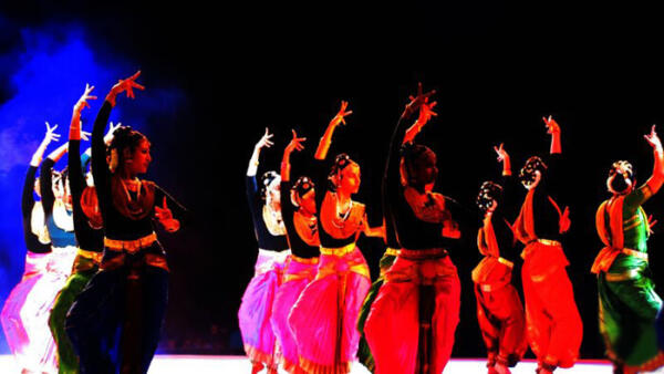 Regional Folk Dances of India | RitiRiwaz