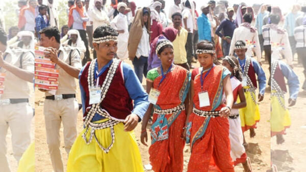 Regional Folk Dances of India | RitiRiwaz