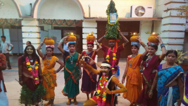 Regional Folk Dances of India | RitiRiwaz